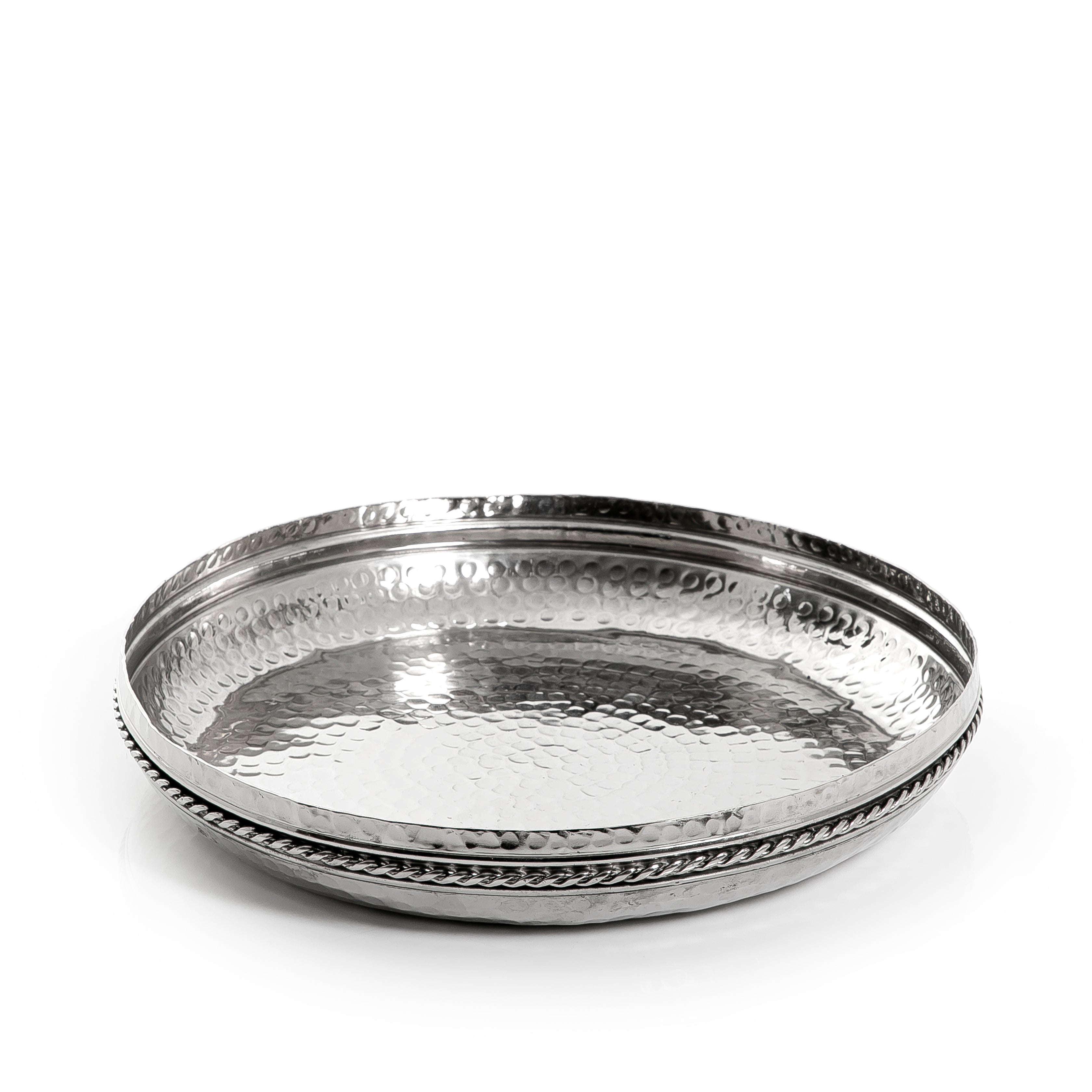 Round Silver Metal Plate – Cascades UAE