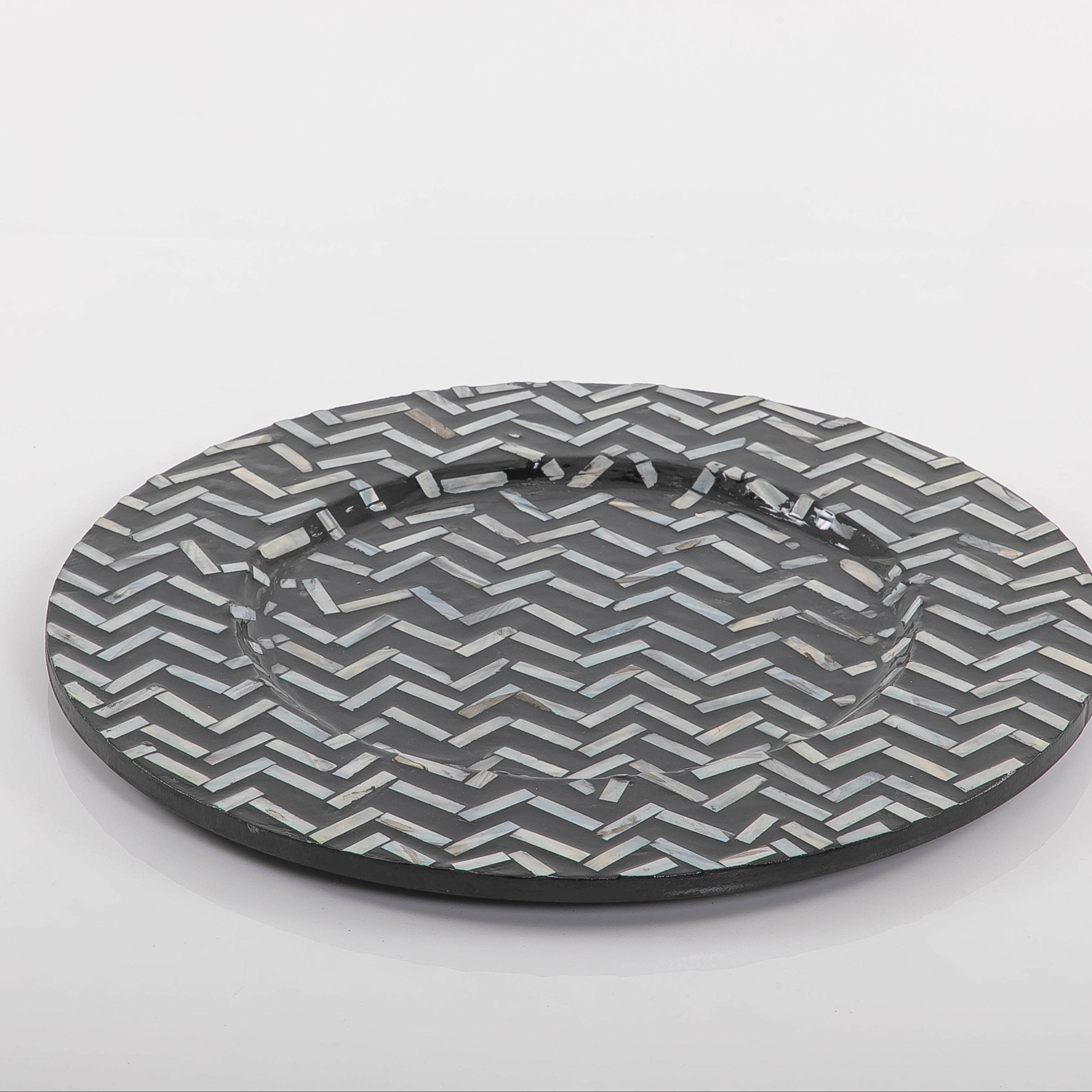 Round Vietnamese Mop plate – Cascades UAE